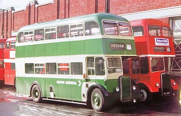 Cream on the side: the transition to the new identity – National Bus ...